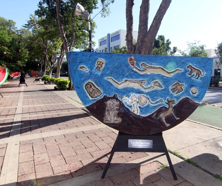 Esculturas de sandías llenan de arte el Paseo de Montejo de Mérida ...